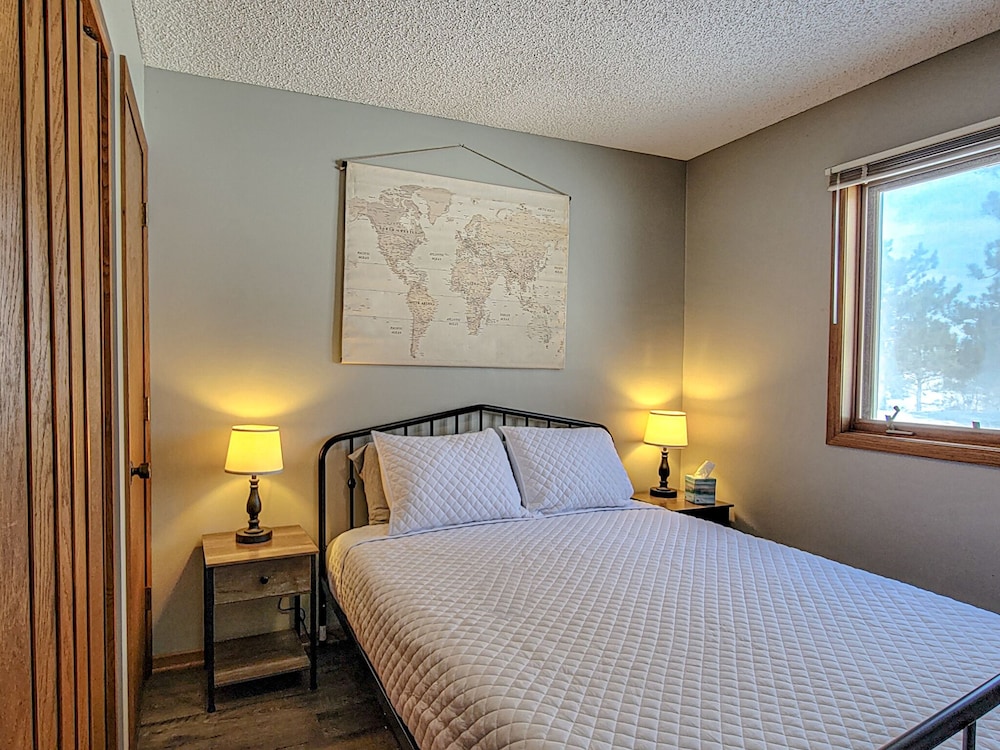 Breezy Hills - Unit 4;lake Bemidji, King Bd, Kayaks, Pb Trail! - Bemidji, MN