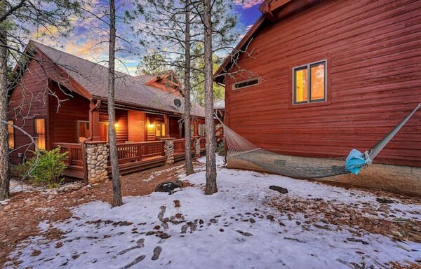 Backs To Forest ~ Separate Guest House ~ Torreon - Arizona