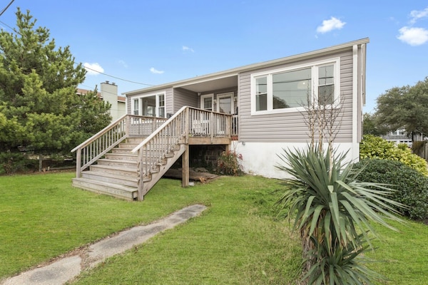 Coastal Modern Cabin - Steps To Beach! - Fort Monroe - Hampton