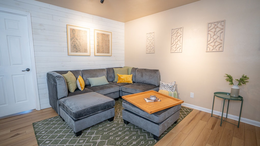 Small-town Belleville Cozy Ranch 24min. To Stl! - Belleville, IL