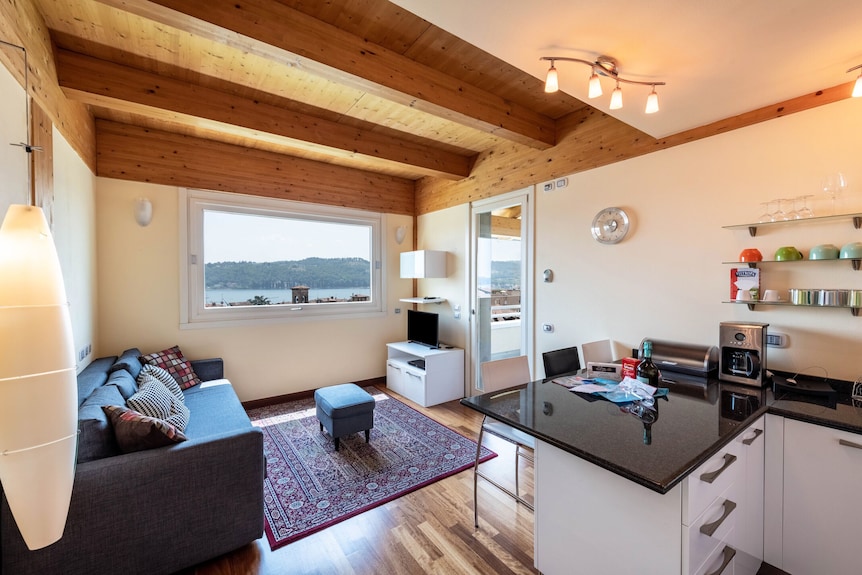 Appartement 'Rocchetta' Met Uitzicht Op Het Meer, Wi-fi En Airconditioning - Gardone Riviera