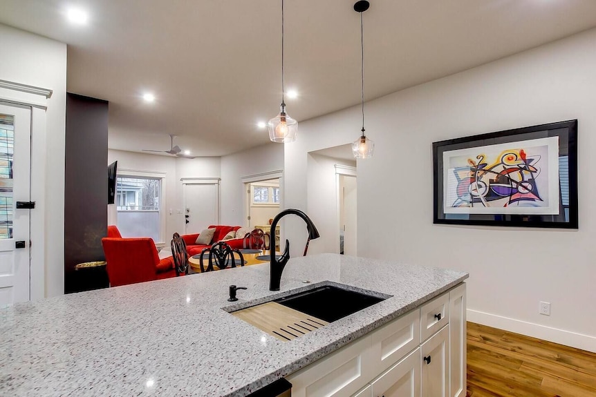 6br/3ba Prime Location - Entire Home (Both Units) - 루이빌