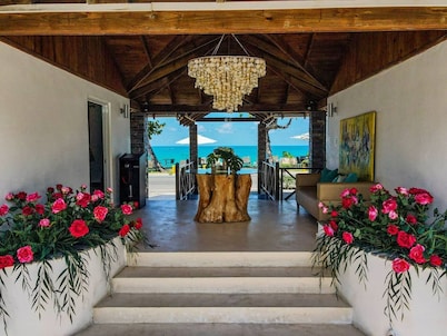 Solaz Boutique Hotel