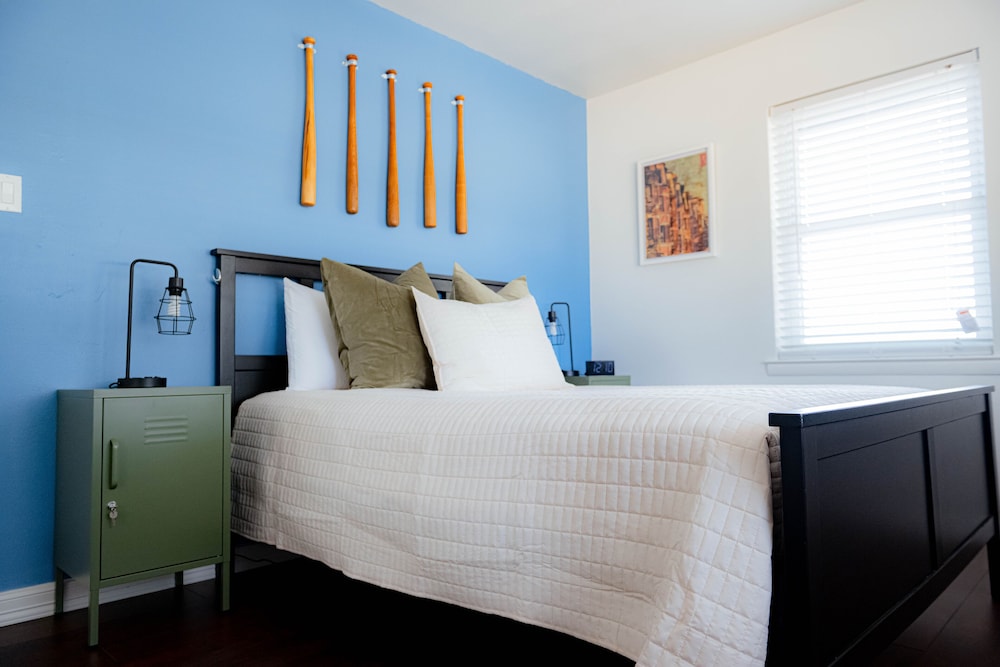Perfect For Families & Groups - Dallas, TX