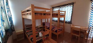 Dormitório Partilhado, 1 quarto, terraço, Vista para a cidade | 1 quarto 