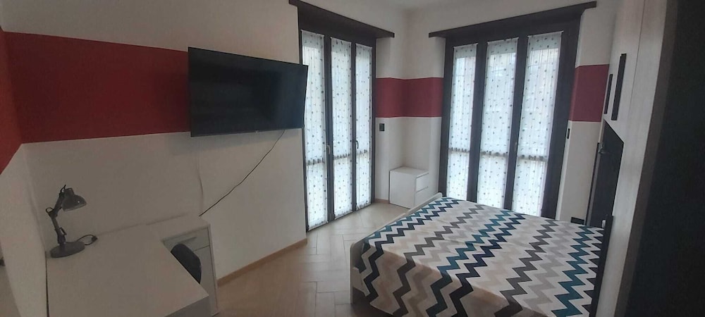 Comfortable Apartment With Hydromassage Shower - Turin