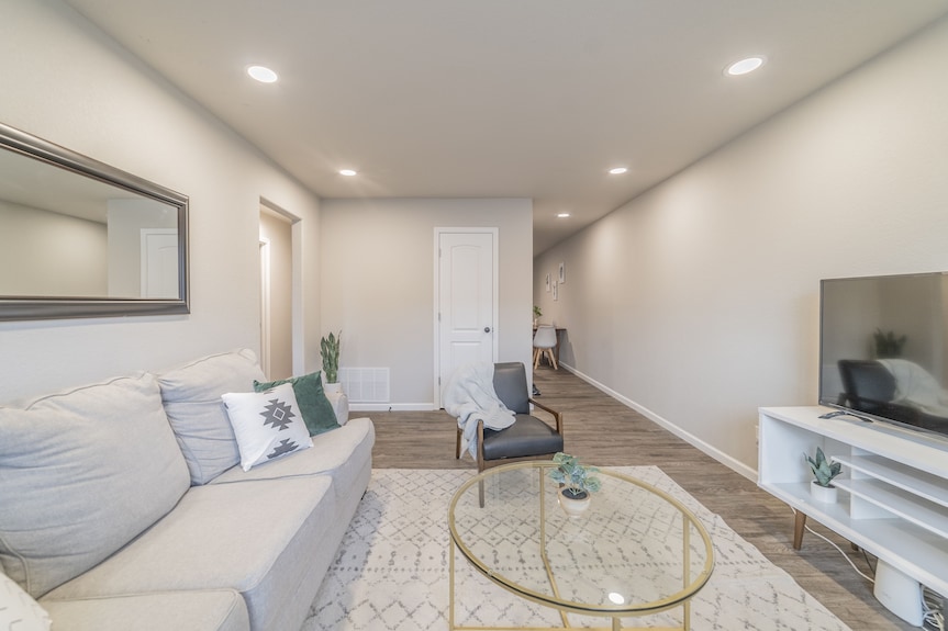 2-br Relaxing Suite W/ Full Kitchen Near The Momentary & 8th Street Market - Bella Vista, AR