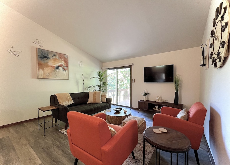 Great Location-2 Minutes To Downtown/blue Star Walking/bike Trail @ Front Door - 索格塔克