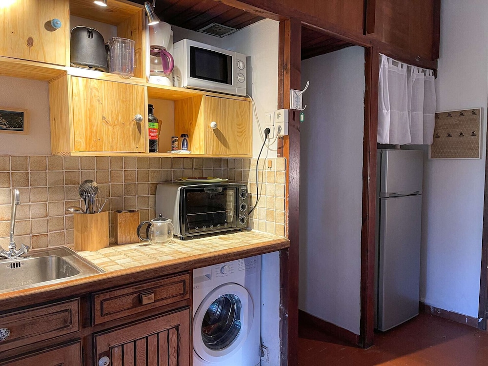 Charming Mini-villa Steps From Santa-giulia Beach With Terrace & Private Parking - Palombaggia