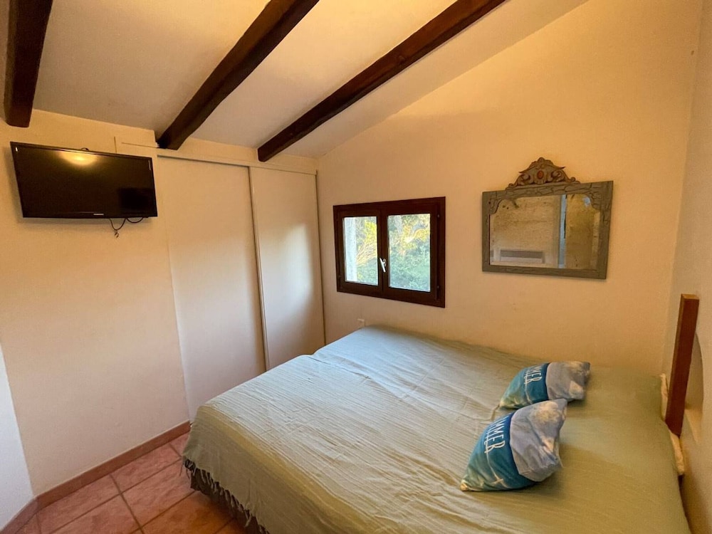 Mini-villa En Porto-vecchio: 2 Hab, 2 Baños, Terraza Con Barbacoa, Parking, A 100m De La Playa Santa-giulia - Santa Giulia