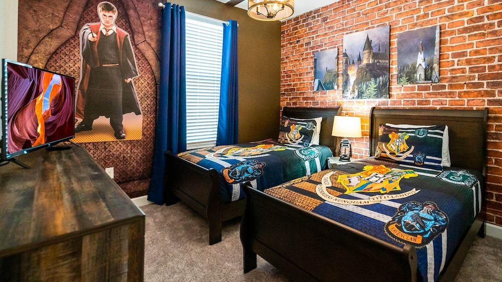 Stay In Style: Star Wars & Harry Potter Rooms! - Kissimmee, FL