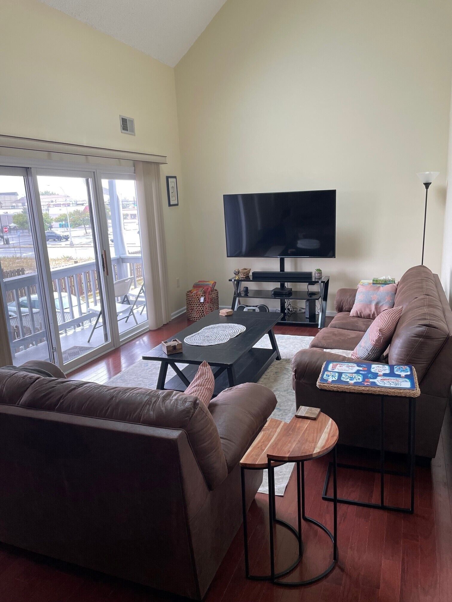 Beach Block - 3 Br/2 Bath Condo With 2 Car Parking - Seaside Heights, NJ