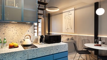 Dúplex Cidade, 1 quarto, terraço, Vista para a cidade | Cozinha privada | Um frigorífico/congelador grande, um micro-ondas, uma placa de cozinha