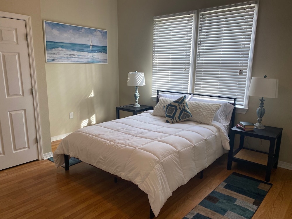 Quaint Cottage Near The Heart Of Ocean Springs - Ocean Springs, MS