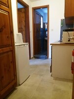 Quarto Triplo Básico | Kitchenette privada