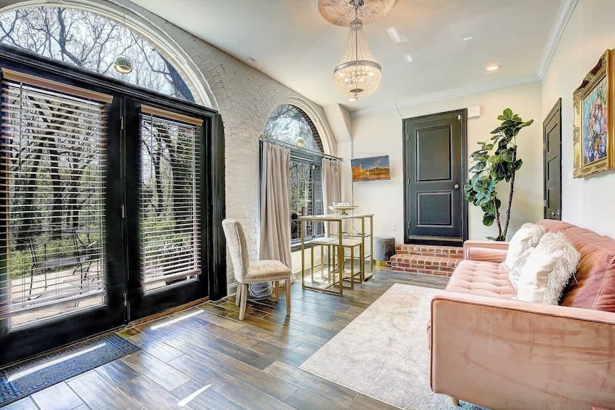 Terrace Suite · Terrace Suite - Private Flat In Historic Manor. - Maryland