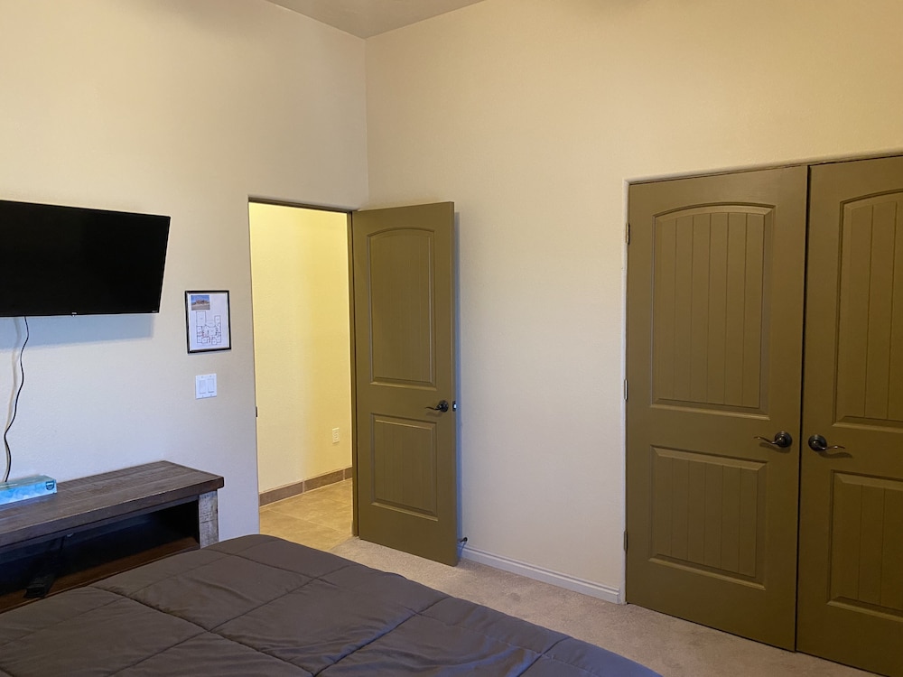 Spacious Home Close To All Lake Powell Activities - Page