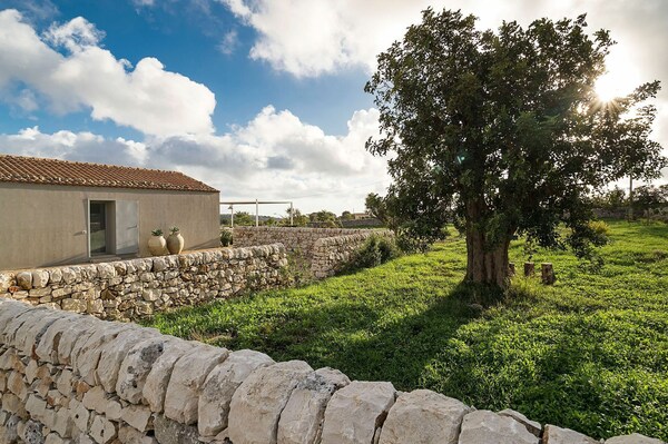 Villa Hybla - Villa Con Piscina Privata Vicino Al Castello Di Donnafugata, In Sicilia - Comiso