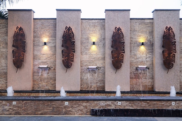 Pride Hotel Bhopal - Bhopal
