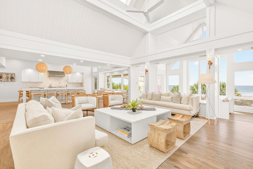 23 South Beach Lagoon: A Bestnest Luxe By Beverly Serral "Oceanfront" - Bluffton, SC