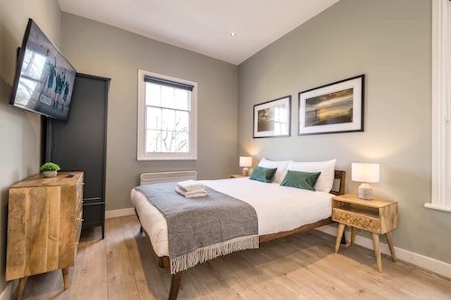 Spacious Duplex Apartment In City Centre Location - Liverpool