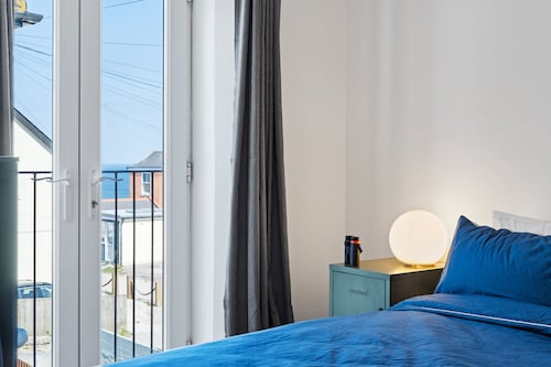 Retro Surf Pad Newquay - Moments Off Fistral Beach - Perranporth