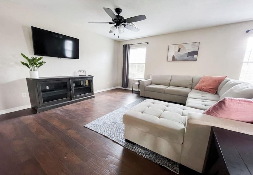 James Inn Summary:<br>we - Killeen, TX