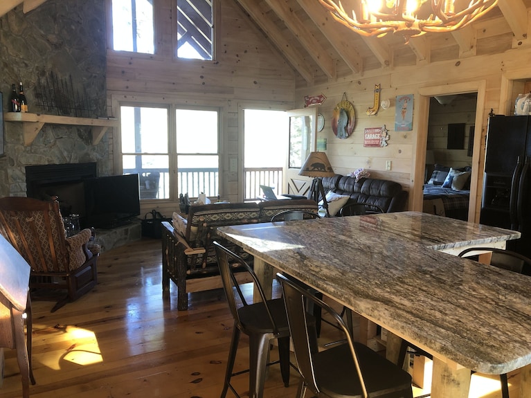 Fantastic Mountain Views Plus Hot Tub And Fire Pit!! - Región de Georgia