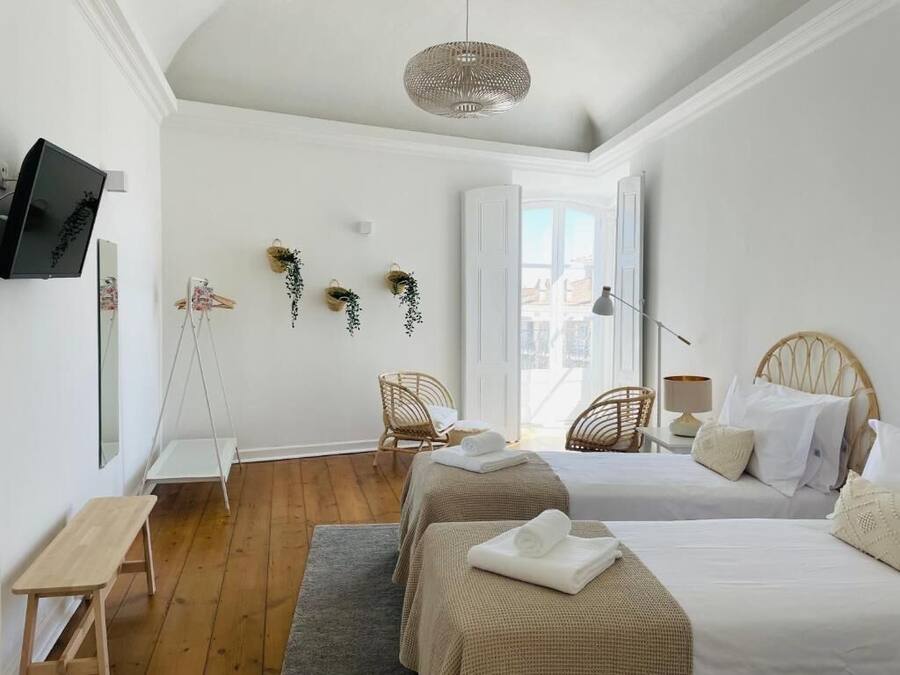 Apartamento standard, 2 quartos, vista para a cidade | Roupas de cama antialérgicas, berço de viagem, Wi-Fi de cortesia