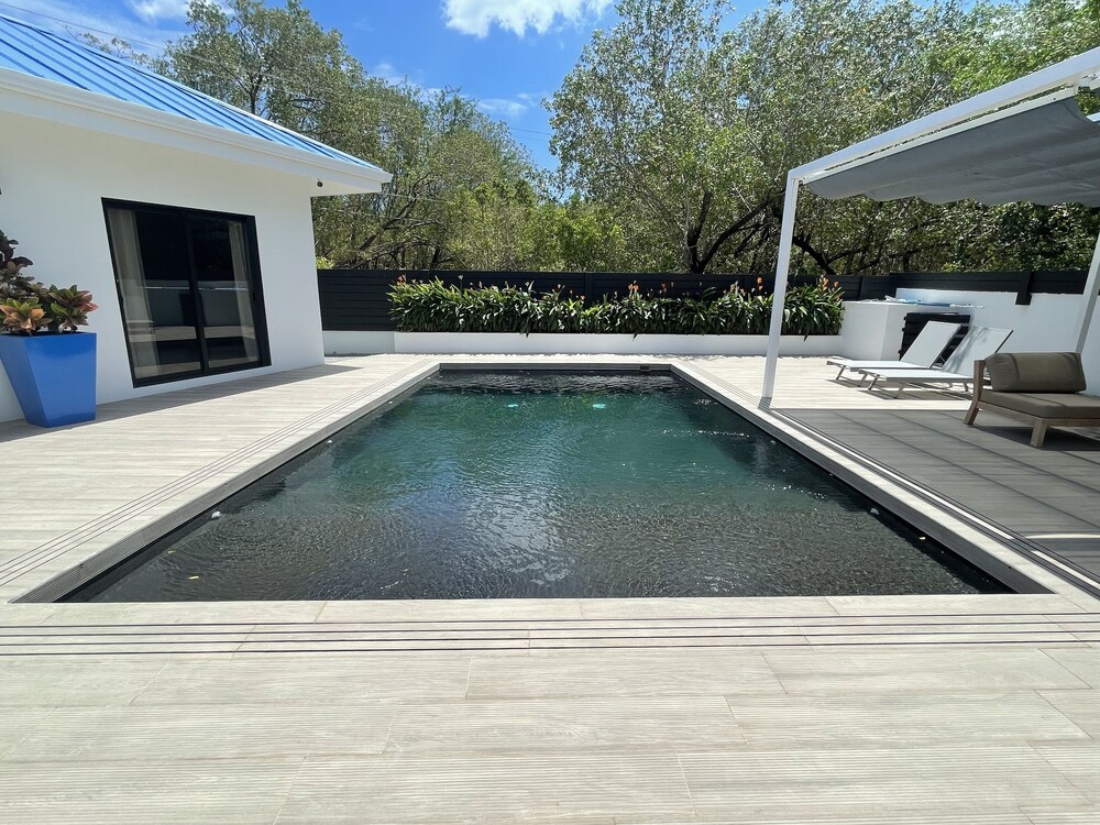 Casa California - Luxury Villa In Hacienda Iguana - Nicaragua