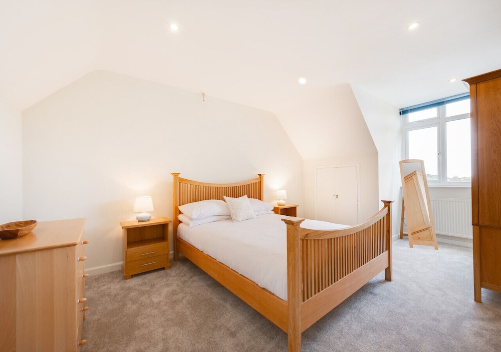 Brambles - Five Bedroom House, Sleeps 10 - Woolacombe