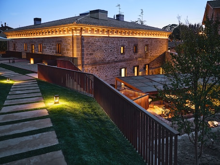 Fachada. Hotel Palacio de Samaniego