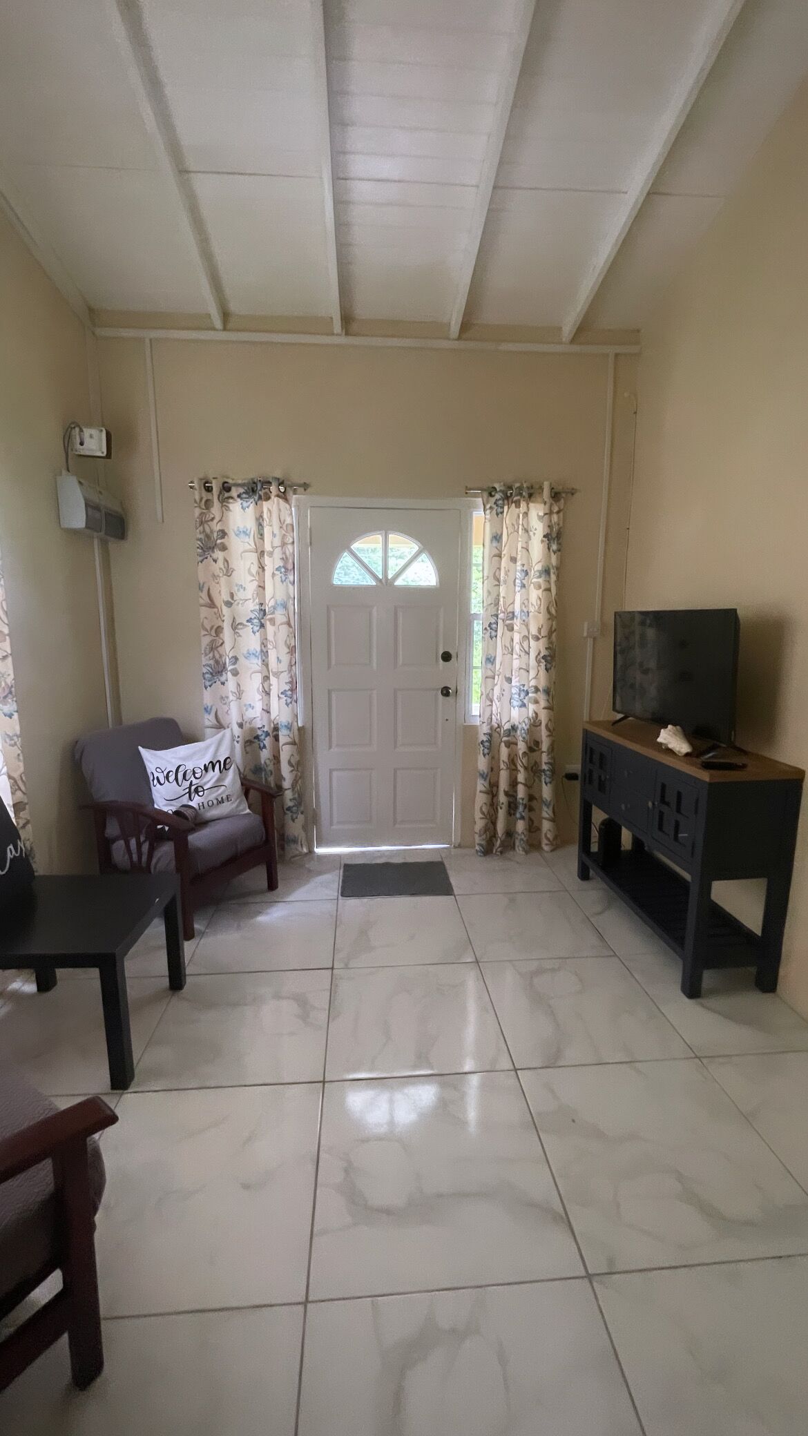 Hibiscus Cottage Cheerful Home - Grenada