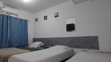 Quarto quádruplo família | 1 quarto, roupas de cama antialérgicas, Wi-Fi de cortesia