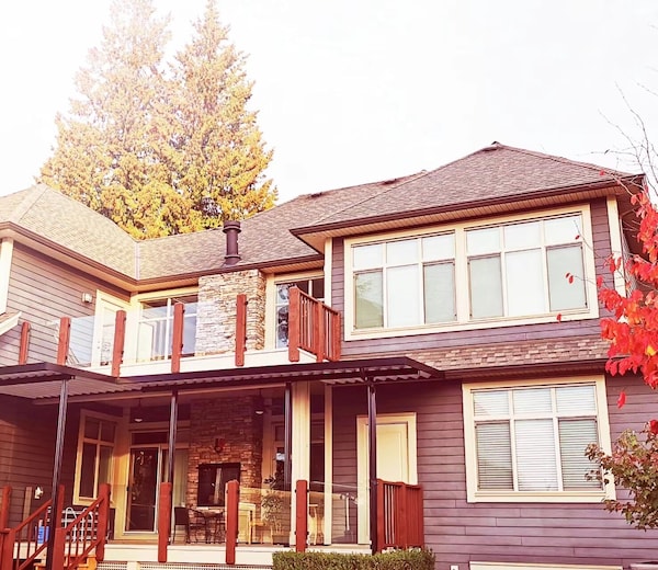 Cozy, Bright, Private Room - Coquitlam