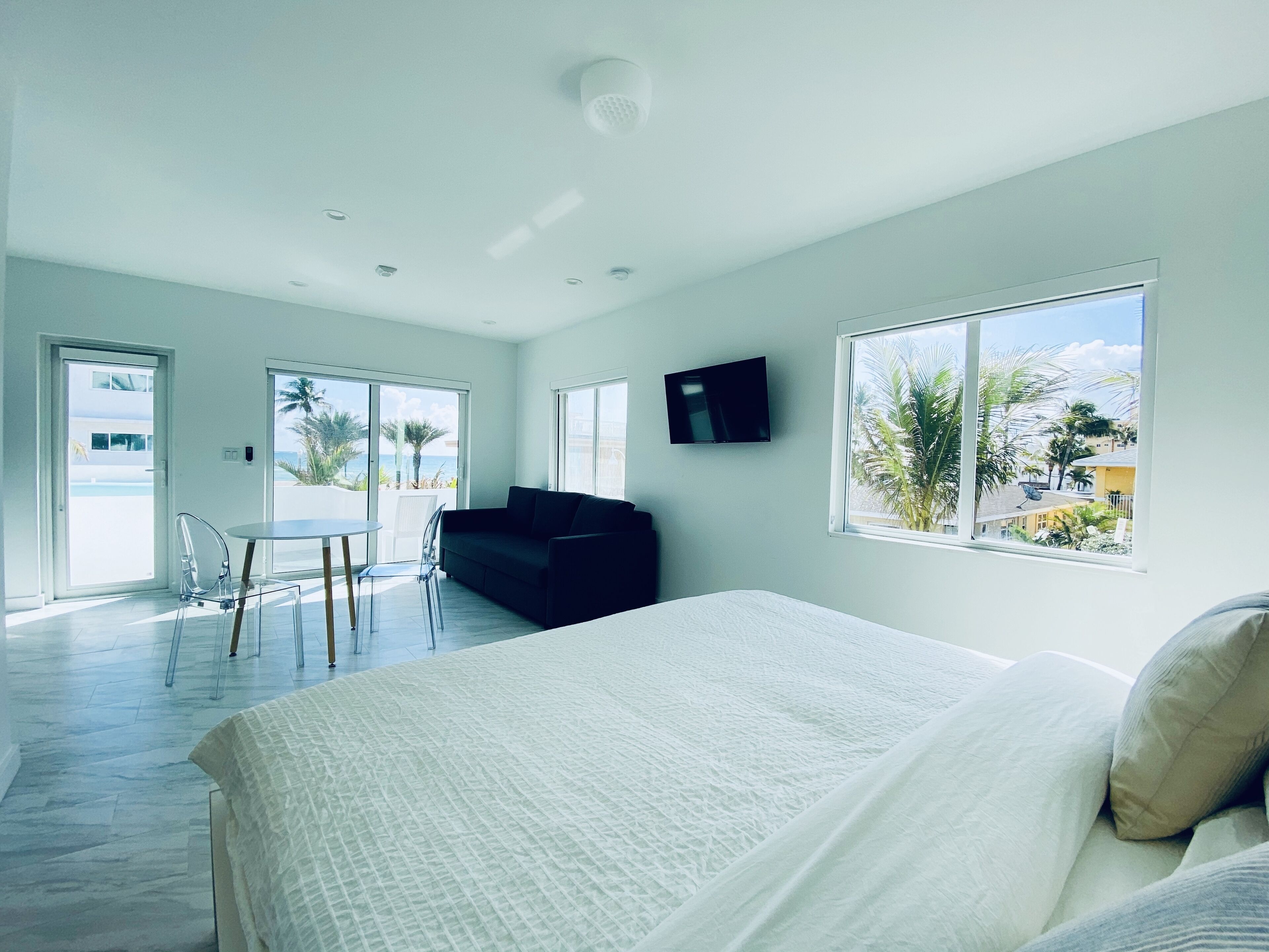 Suite-Estúdio Exclusiva | Cortinas/cortinados opacos, ferro/tábua de engomar, Wi-fi grátis 