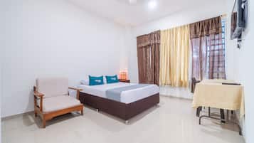 Quarto casal standard | Roupas de cama antialérgicas, Wi-Fi de cortesia, roupa de cama