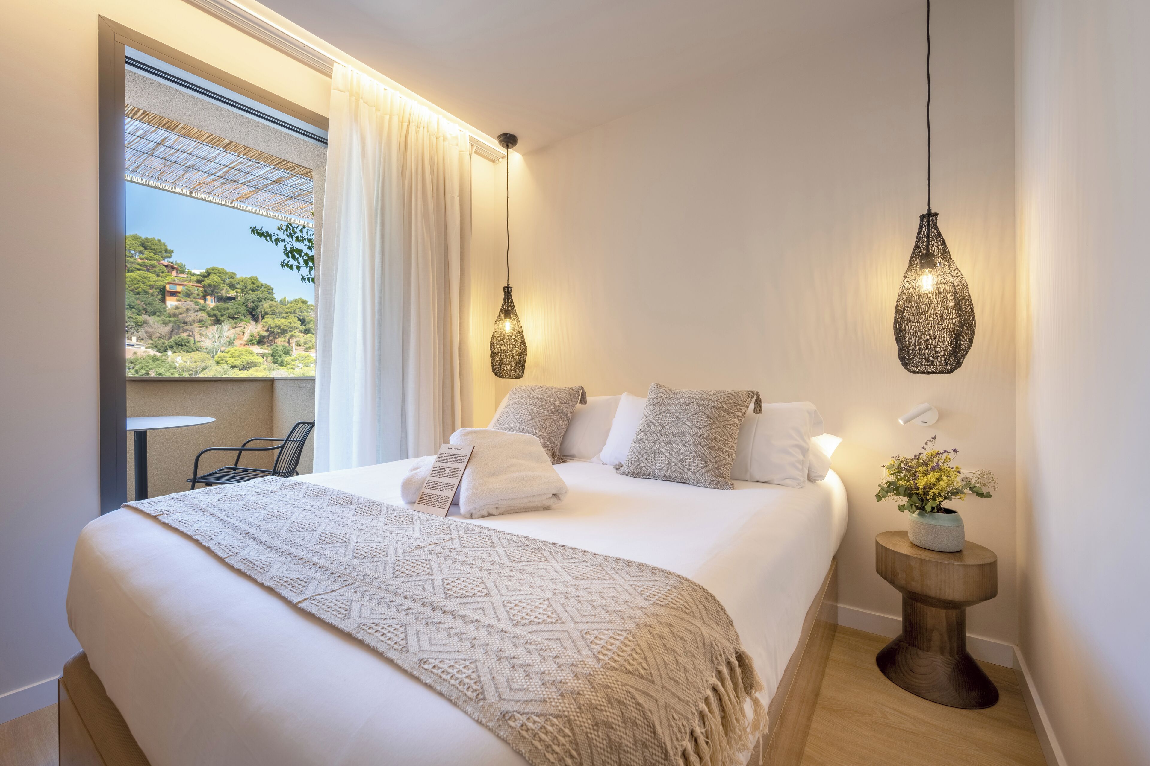 Quarto Duplo Premium | Roupa de alta qualidade, edredões de penas 