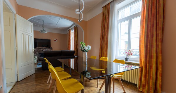 Apartamento Nobre, 3 quartos, não fumadores | Sala de jantar
