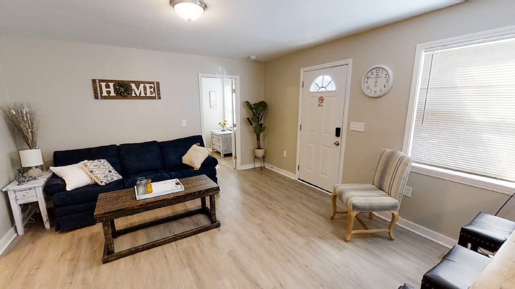 The Chalet / Trendy Cozy Contemporary Urban - Leeds, AL