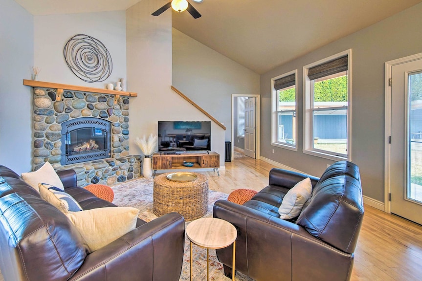 Hot Tub & Seasonal Pool: Remarkable Yakima Getaway - 雅基馬