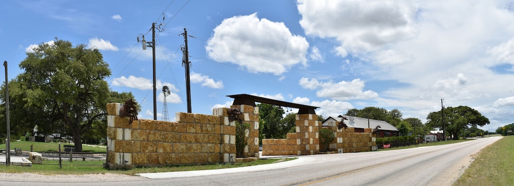 Tillman Resort - Blanco State Park, Blanco