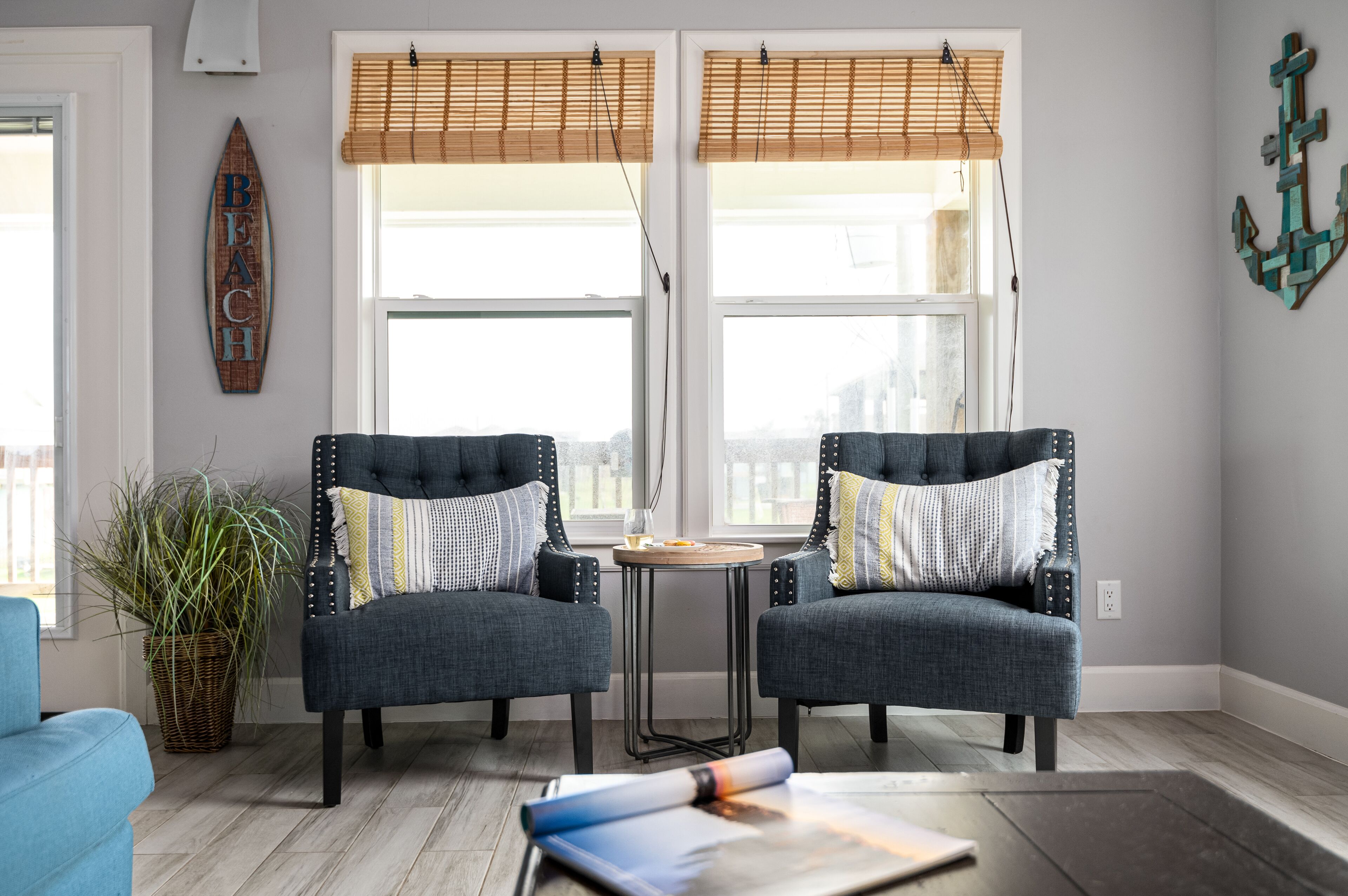 Winter Warm Up Special! Hot Tub, Pet Friendly & Direct Beach Access! - Crystal Beach, TX