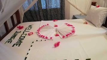 3 quartos, Wi-Fi de cortesia, roupa de cama