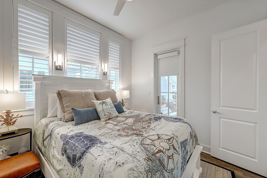 Luxe Barefoot Bungalow In Palmilla, Steps To The Beach With Golf Course Views - Port Aransas, TX