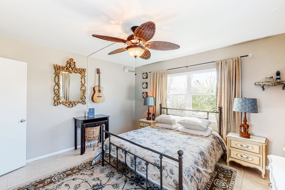 Dog-friendly Condo In Oceanfront Complex With Pool & Direct Beach Access - Satellite Beach, FL
