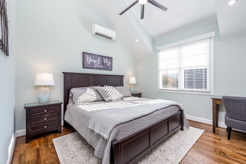 Guesthouse, Downtown Weaverville 2 Blocks From Main St. No Helene Damage. - Weaverville, NC