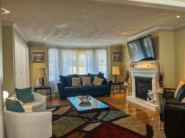 Captivating Warwick Family Home - Rhode Island