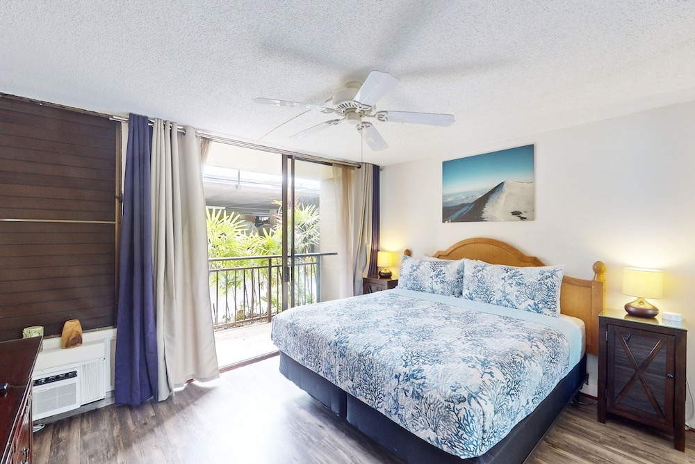 Chic Condo In Oceanfront Complex With Resort Amenities & Wraparound Lanai - 카일루아-코나