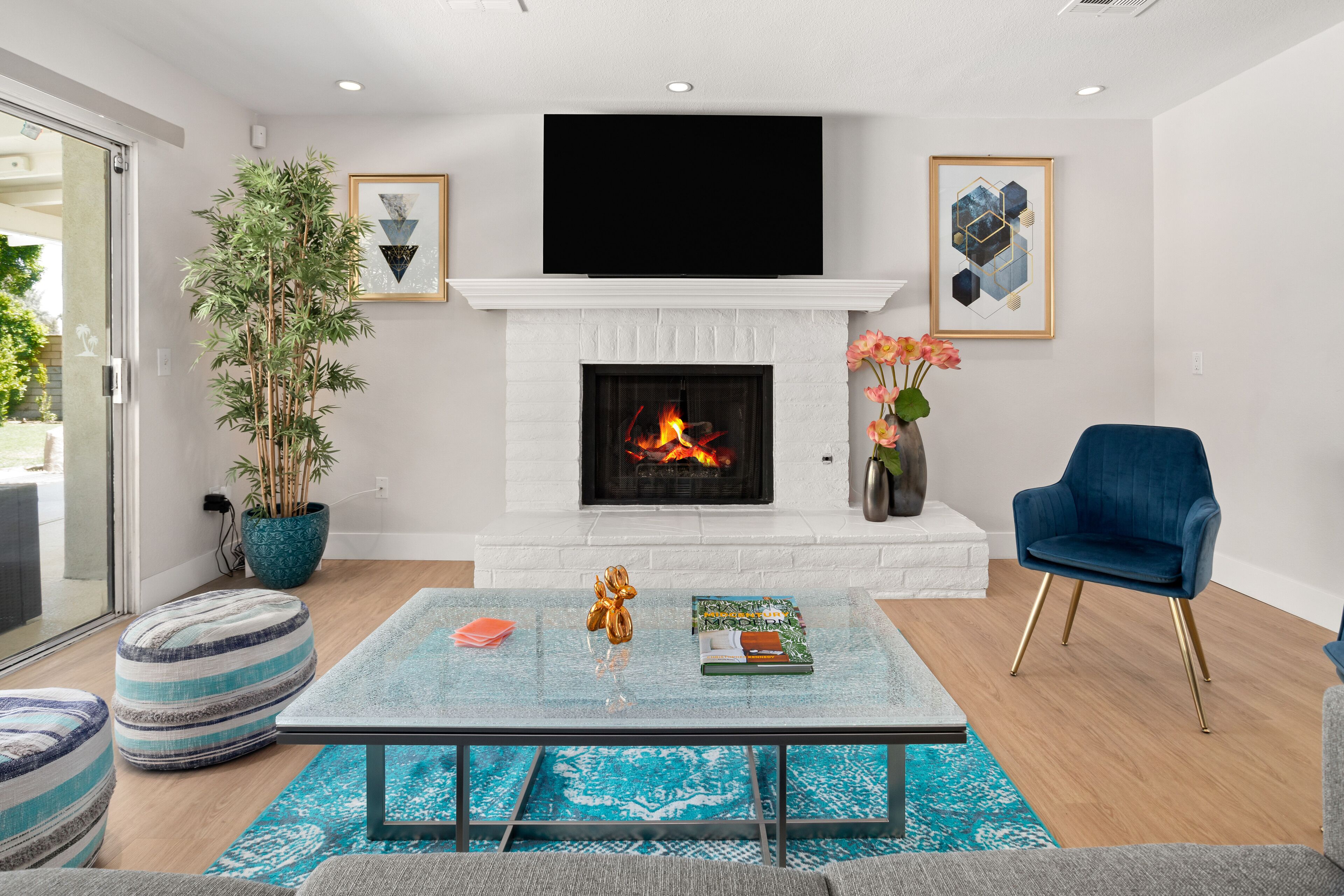 Spacious 4br Mid-century Oasis In Great Location - Palm Springs, CA